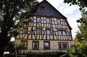 Wein & Winzer – Senheim